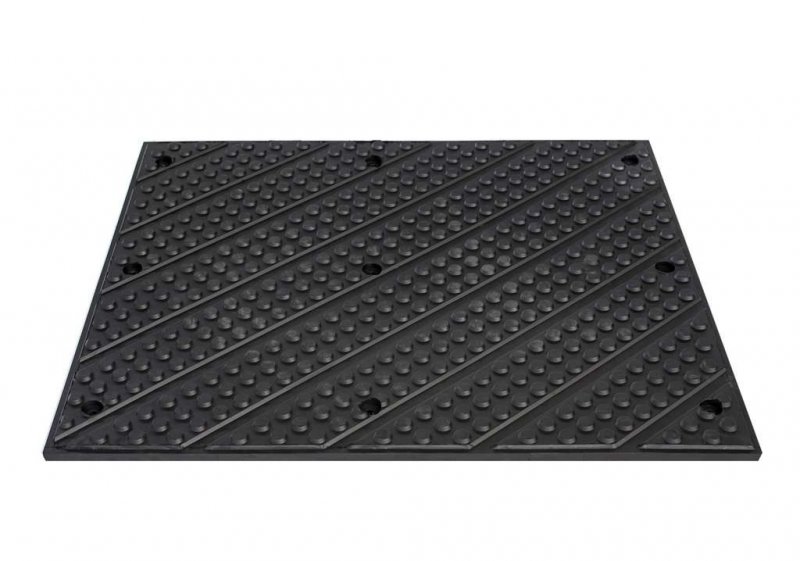 Rubber horse race mat