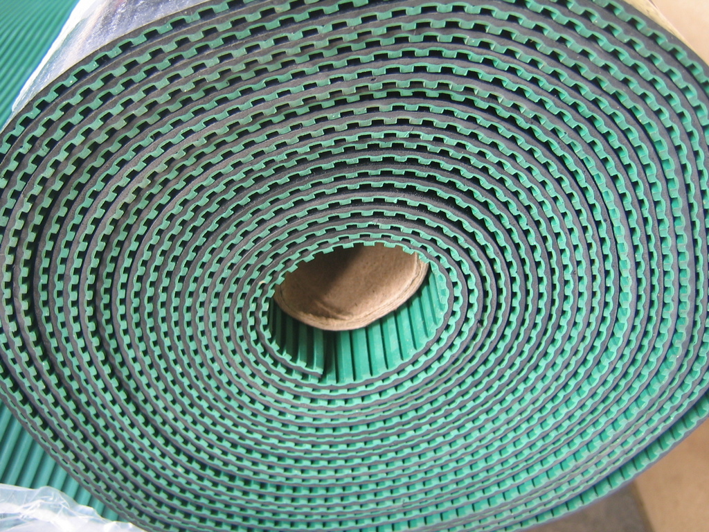 Horizontal Rib Rubber Sheet