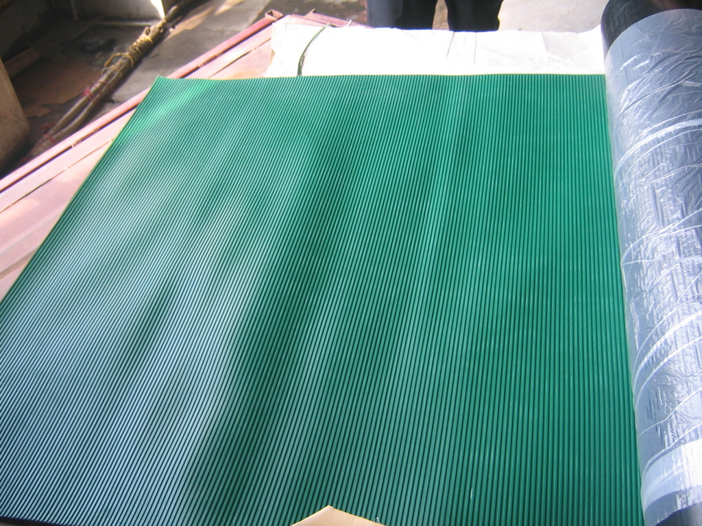 Horizontal Rib Rubber Sheet